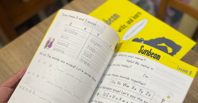 Merry England learning hub – English language learning center.